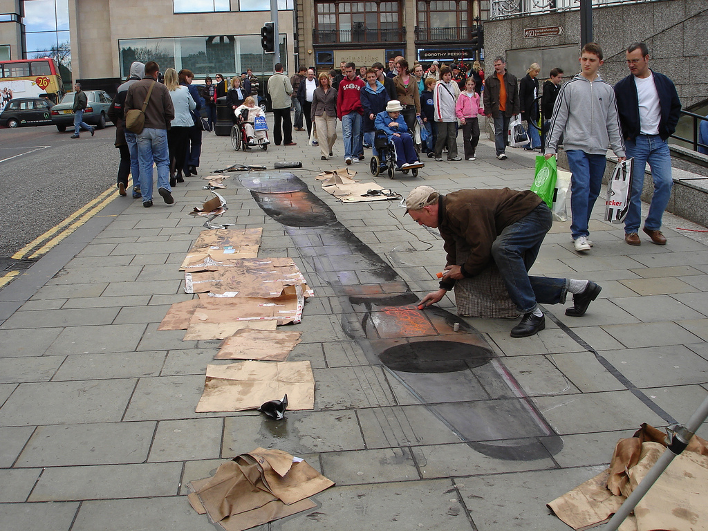 Idea: JULIAN BEEVER, Artista urbano Fantastico...Velo!!!