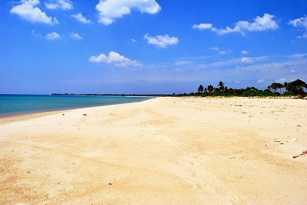 Pesona Hamparan Pasir Pantai Sengiap Kabupaten Natuna « Wonderful Natuna Pesona Hamparan Pasir Pantai Sengiap Kabupaten Natuna « Wonderful Natuna