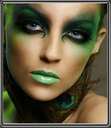 ~~saYA SayAng GeOmAtIkA CoLLaGe~~: ~~MakeUP FaunA~~