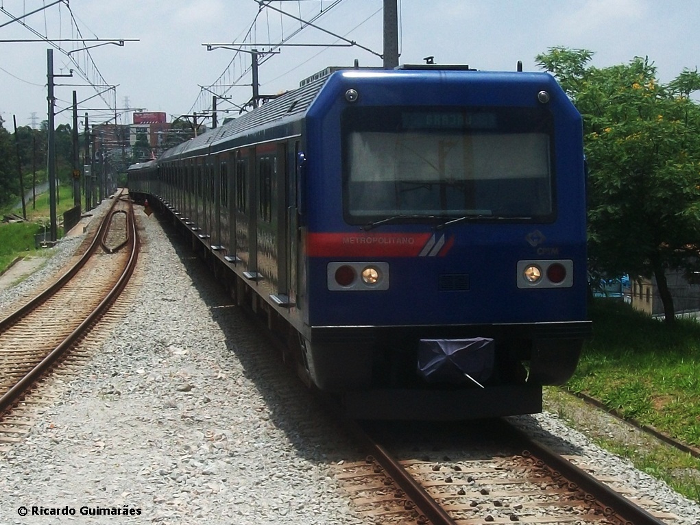 Trens Série 2000 Fase II (2070) passam a circular na Linha 8-Diamante ...