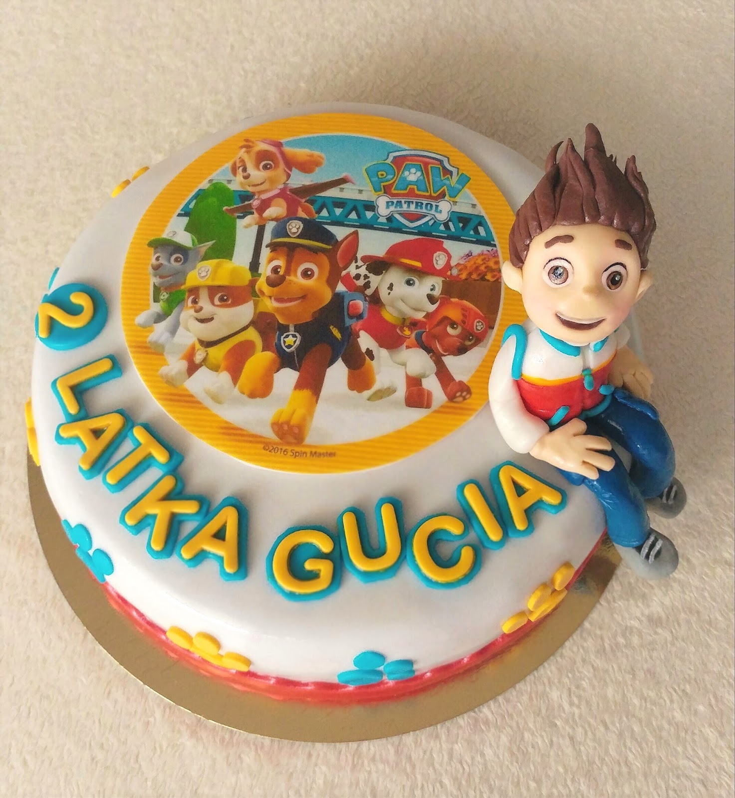 Lukrowanka: Tort "Psi Patrol" z figurką Rydera :) Paw Patrol fondant ...