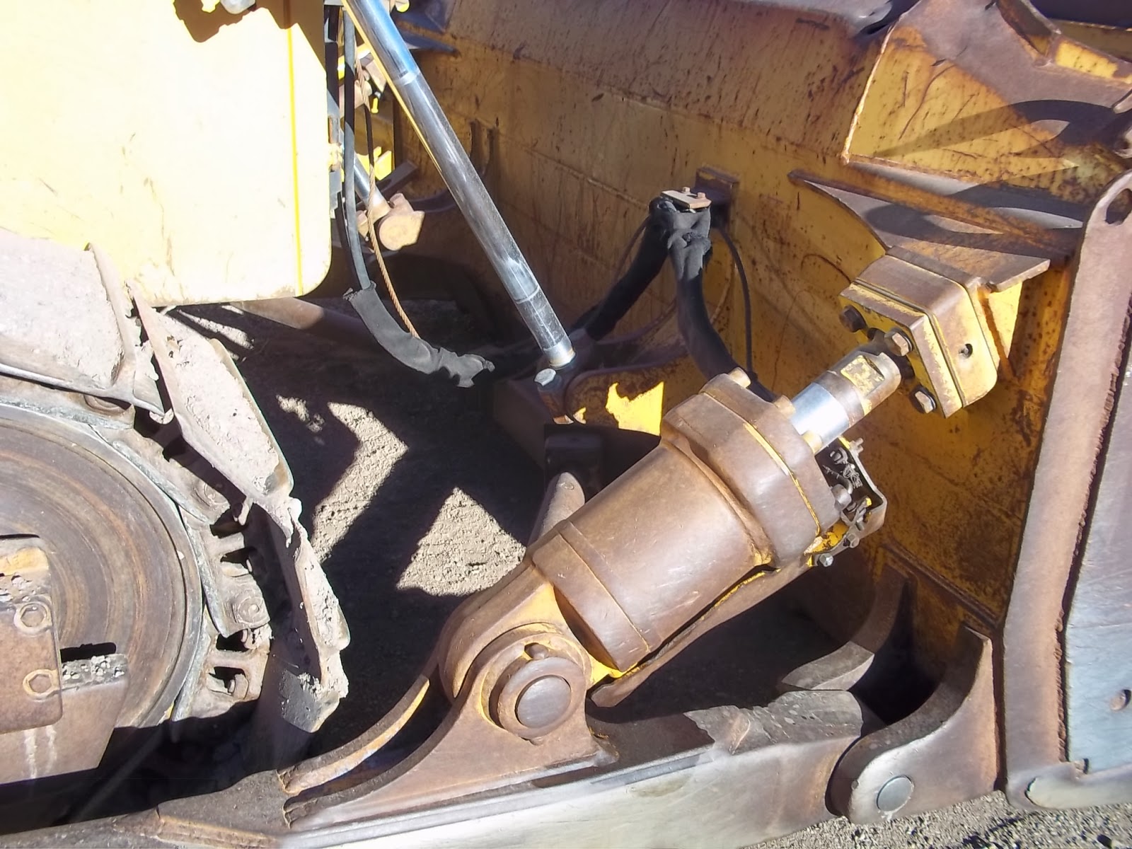 MAQUINARIA AGRICOLA INDUSTRIAL: Bulldozer Topador CAT 850C