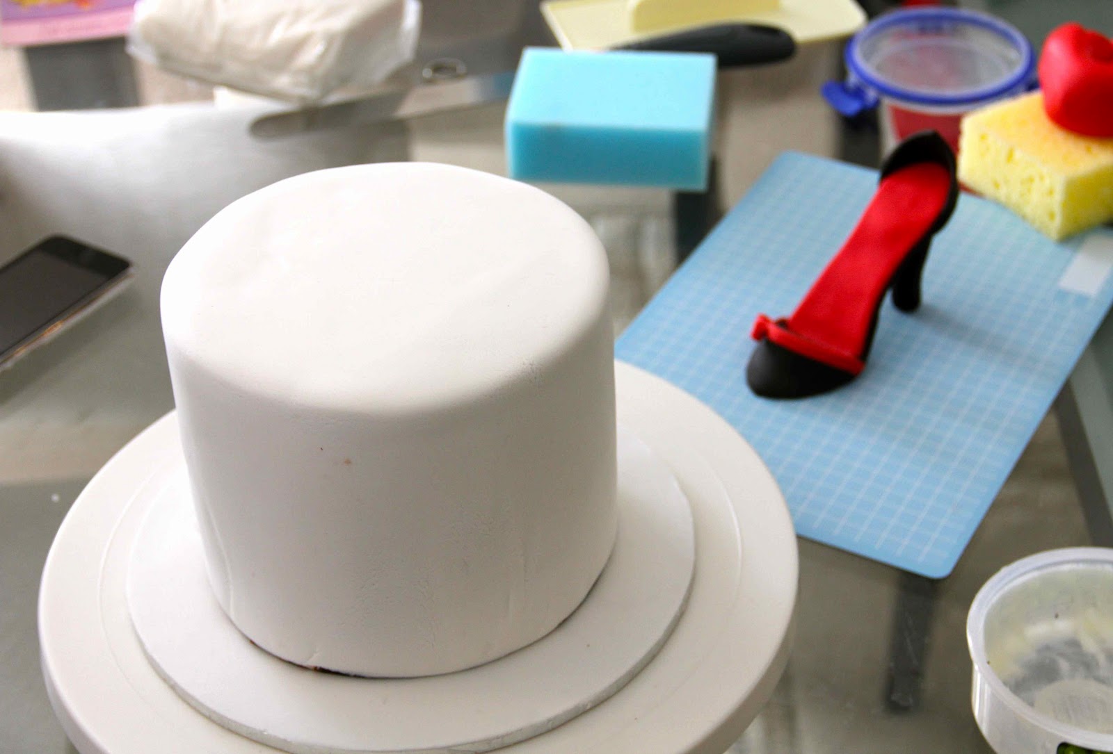 Bakerz Dad: Petal and Shoe Cake