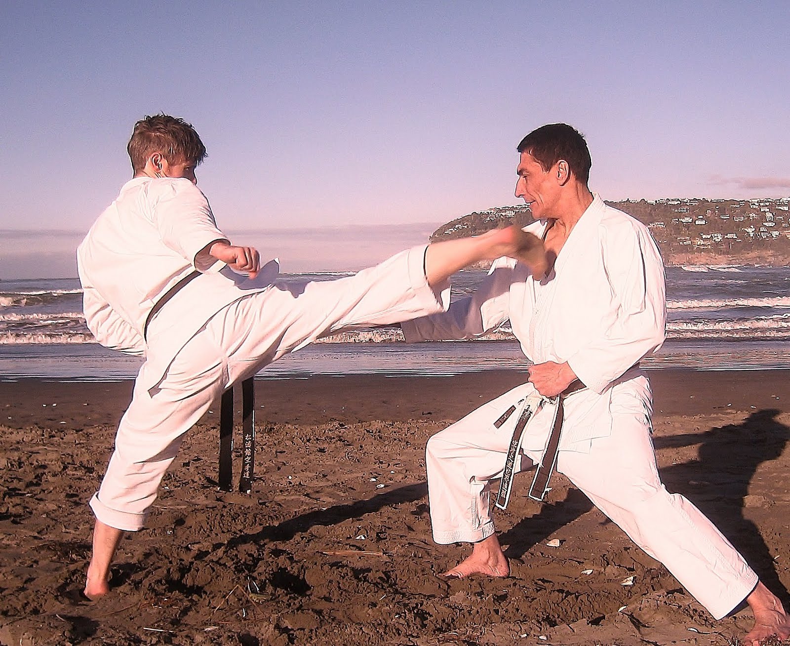 Projeto Formando o Amanhã: Técnicas básicas do Karate