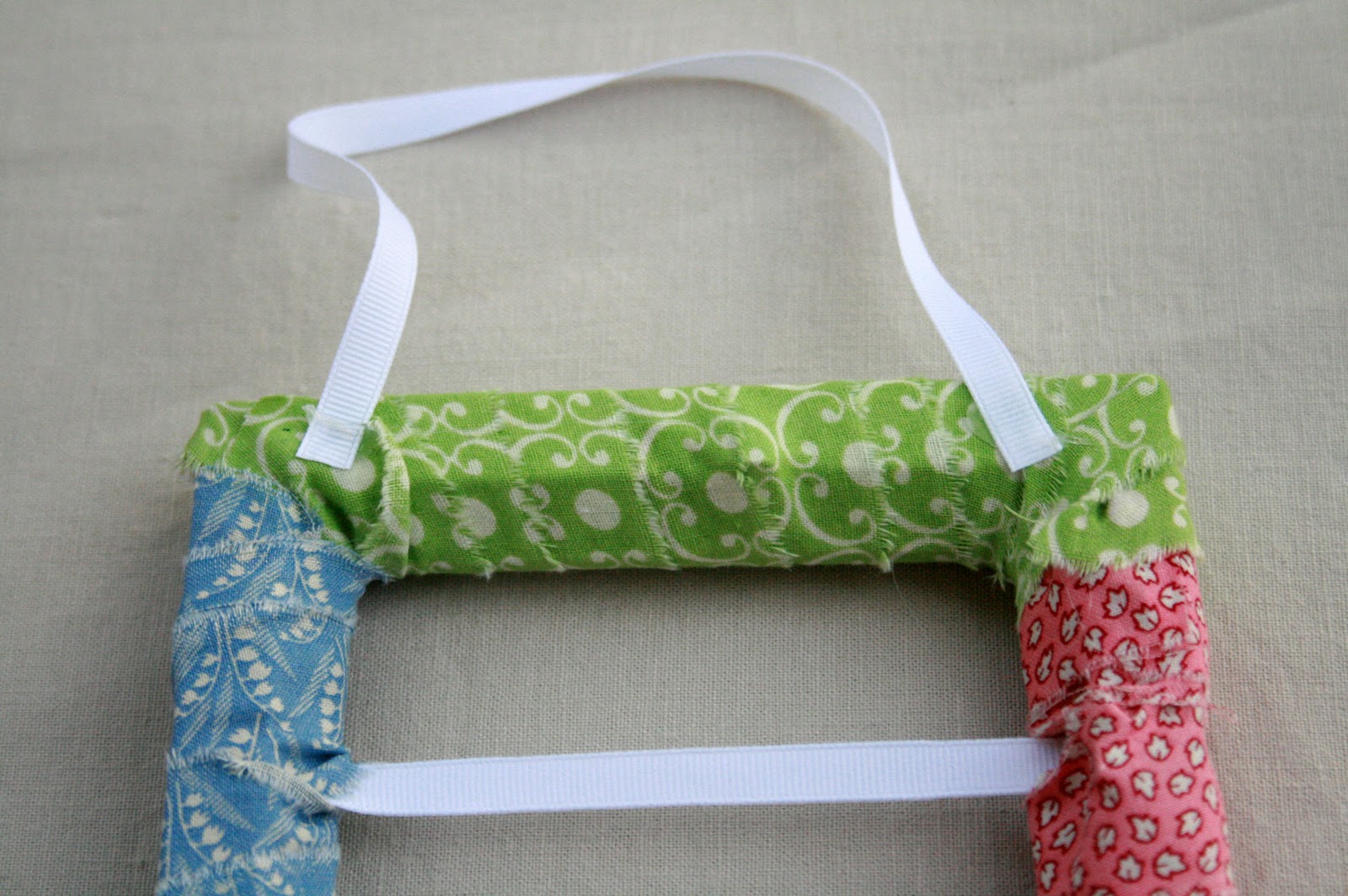 The Creative Place: DIY :: Fabric Scrap Wrapped Frame