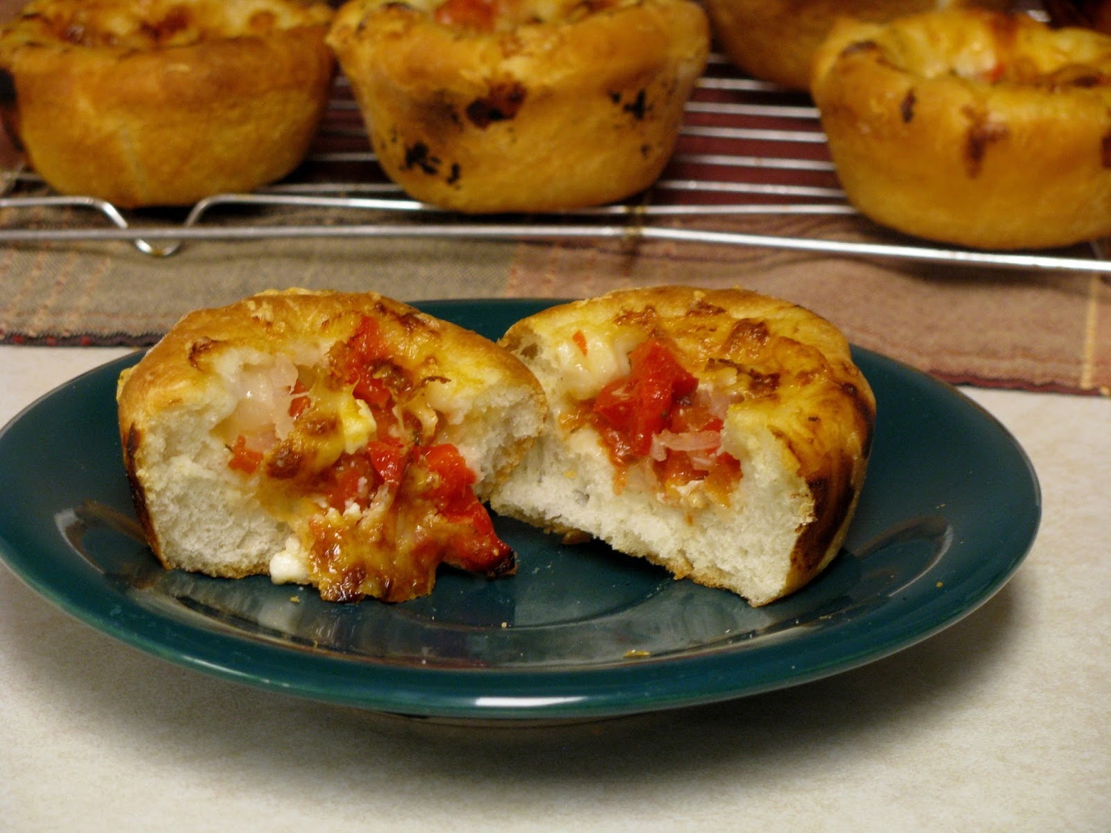 Get Creative And Make Mini Deep Dish Pizzas!