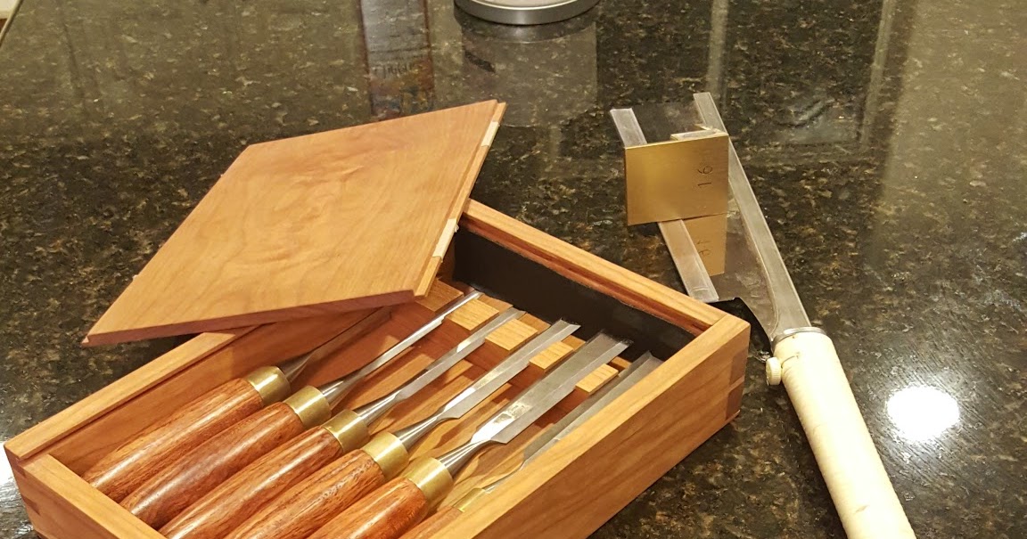 David Barron Furniture: Nice Chisel Box