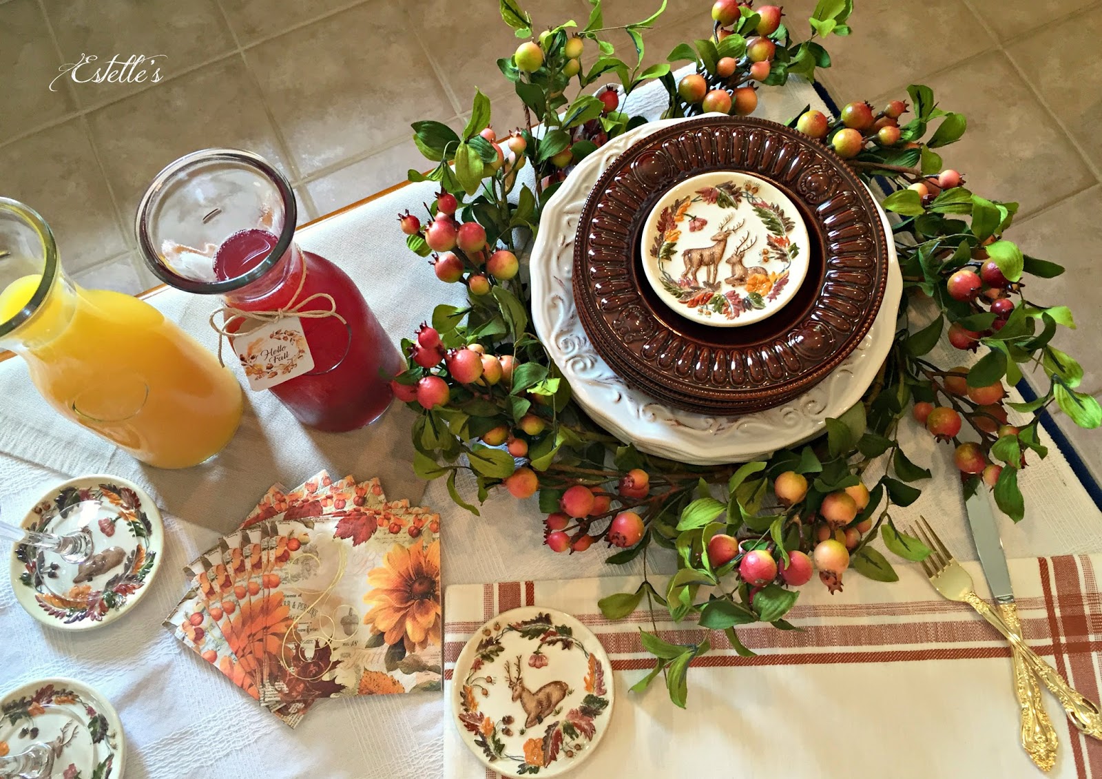 Estelle's: AN AUTUMN BRUNCH....COME GATHER AROUND OUR TABLE