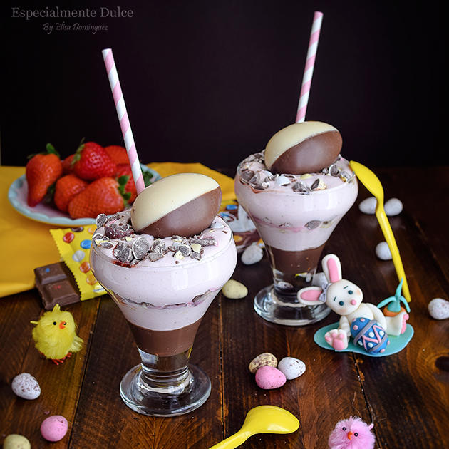 Parfait de Pascua con fresas y huevos de chocolate | Especialmente Dulce