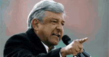 MEMES DE DIEZ: AMLO ANIMADO