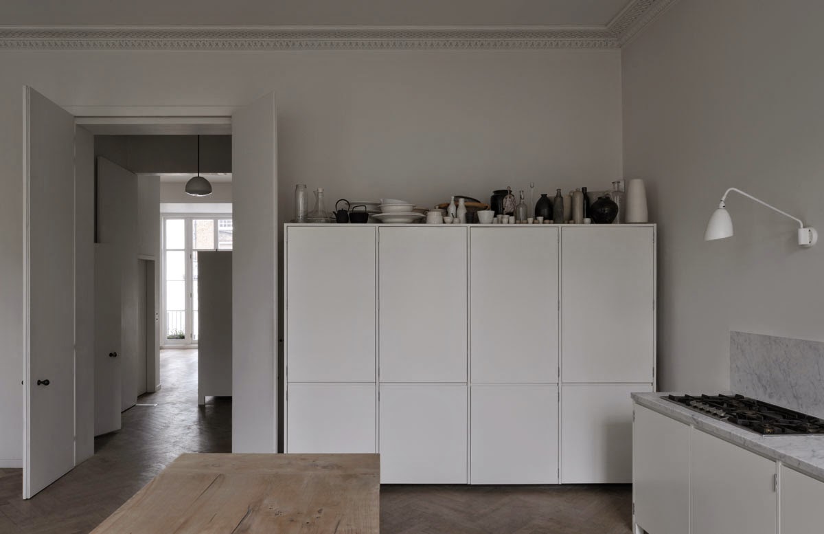 a kitchen by DRDH Architects | HEIMELIG BLOG