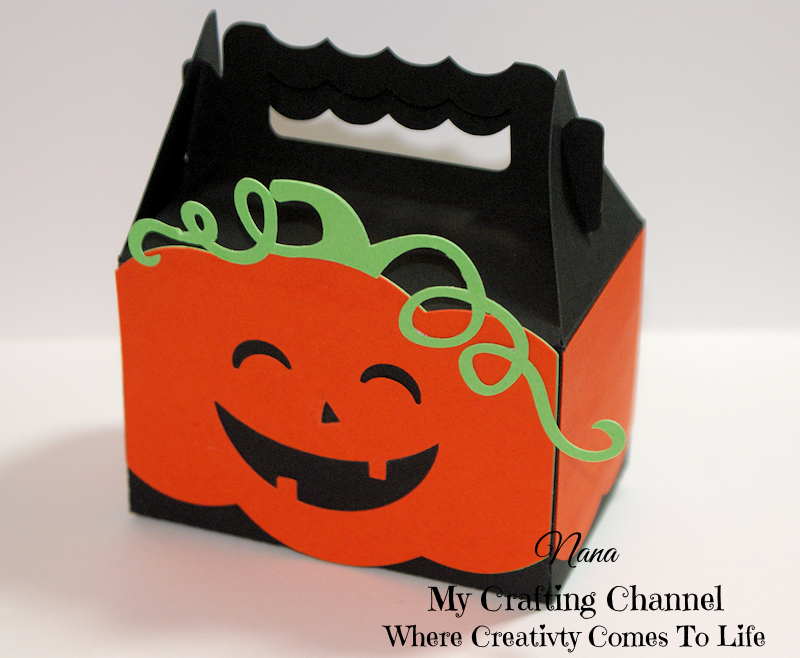 2 Creative Chicks Mid-Posting: (4 Halloween Treat Boxes)