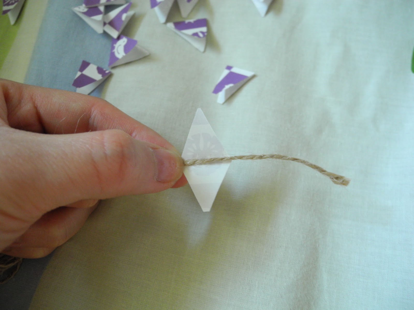 Build Me Up Buttercup: DIY PARTY BANDERITAS