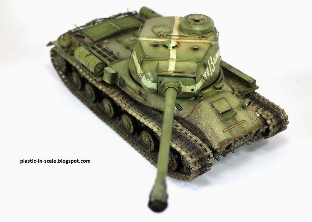 Plastic in Scale: Stalin's Heavy Tank.. JS-2