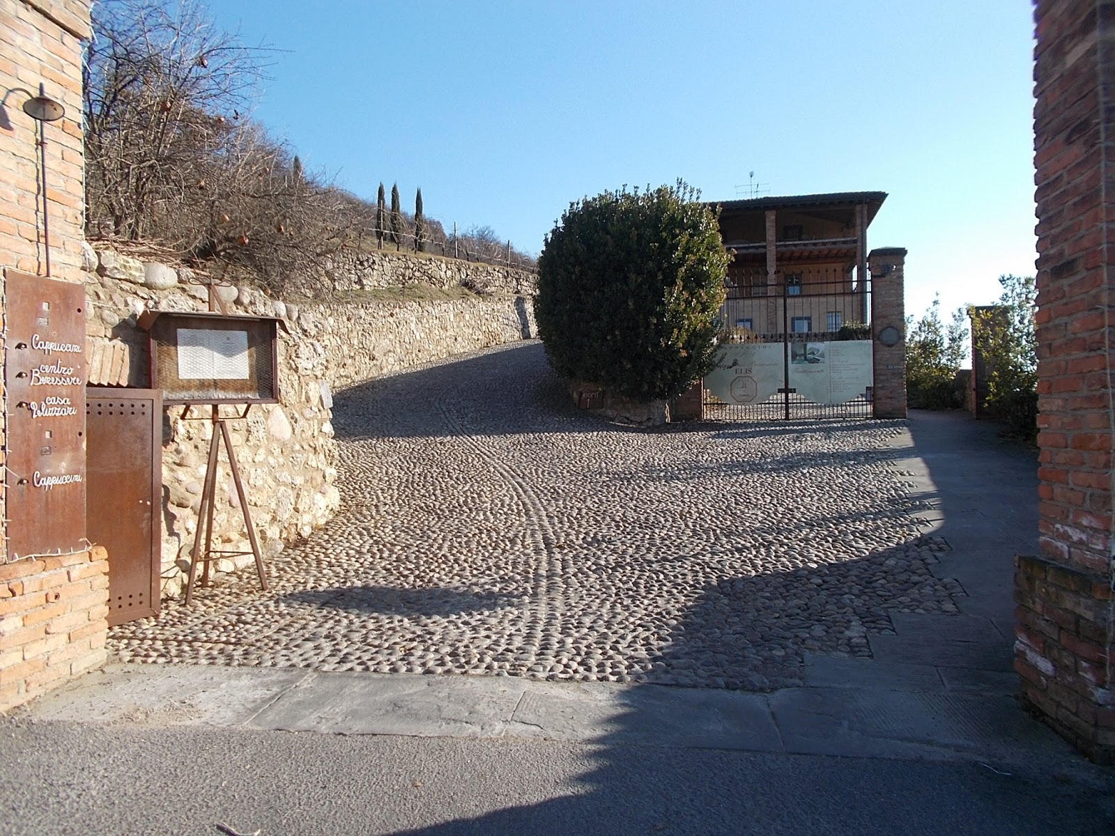 VIVENDO SALENDO: CARATTERISTICHE TECNICHE DELLA SALITA ALL'HOTEL E ...