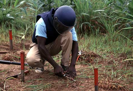 Angola Rising: Removing Angola's Landmines: The Remaining Task