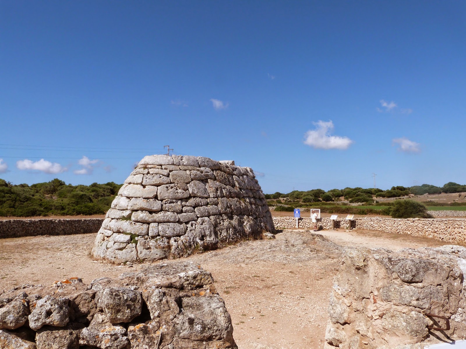 Naveta des Tudons en Menorca