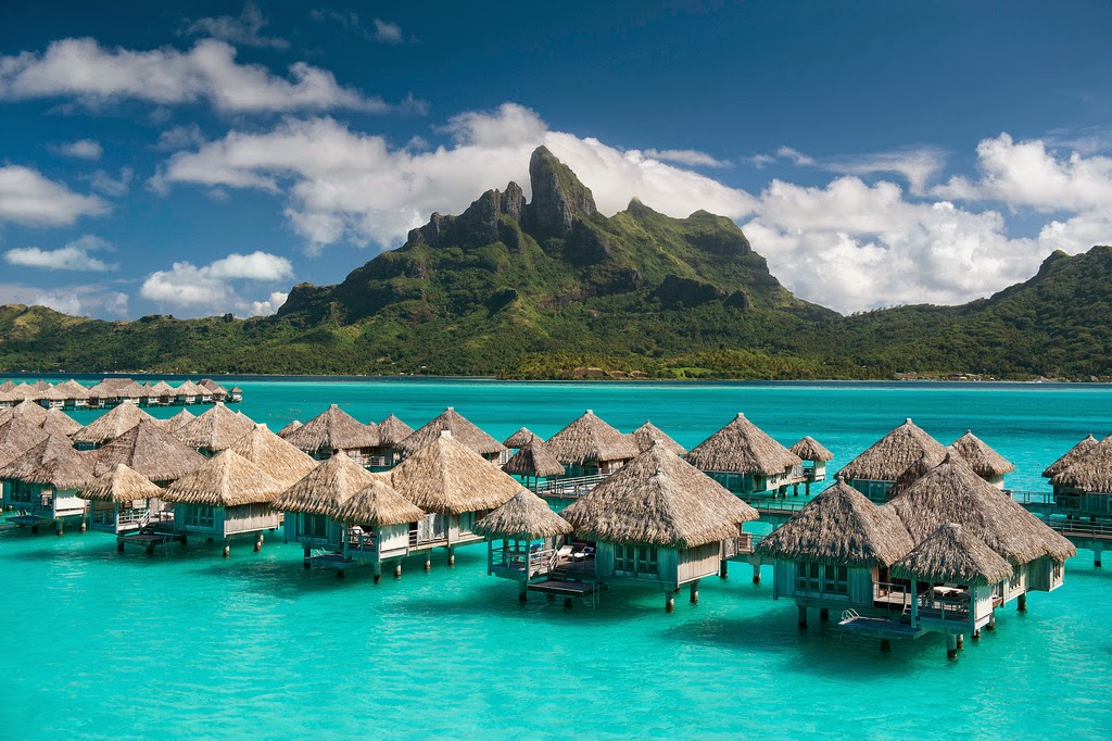 Bora Bora (Polinesia Francese) - The St. Regis Bora Bora Resort 5 ...