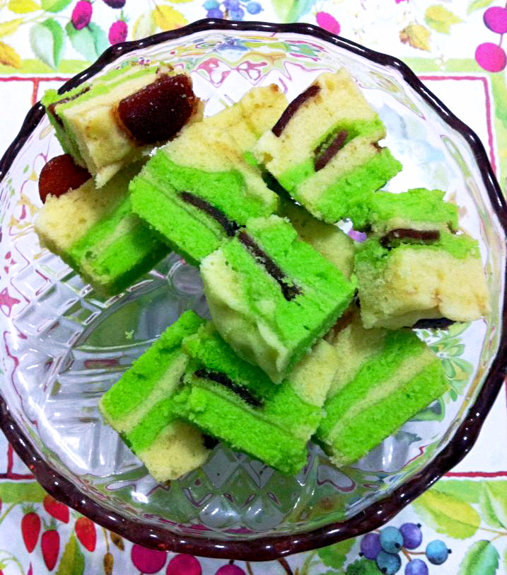 CUPCAKES DREAMS: Moist Steamed Haw Flakes Layered cake- "cake style"- A ...