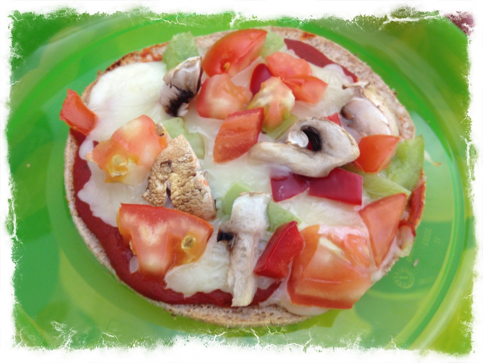 Kids in the Kitchen Tuesday - Personal Size Veggie Pizzas - Kitchen House