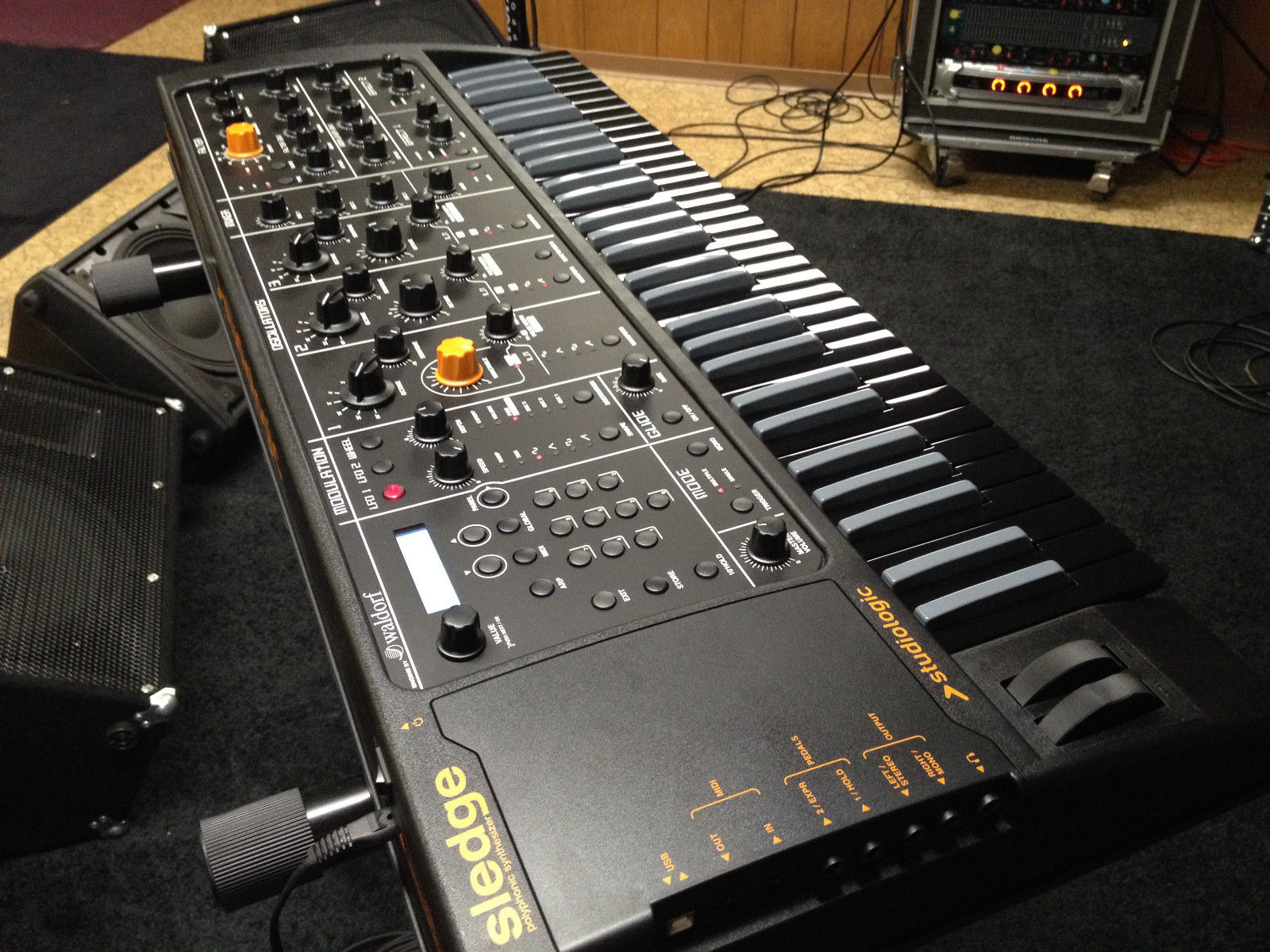 MATRIXSYNTH: Studiologic Sledge limited edition Black