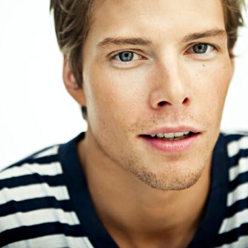 Sean's Blog: Face Of The Week - Hunter Parrish (Actor, Singer, Hottie)