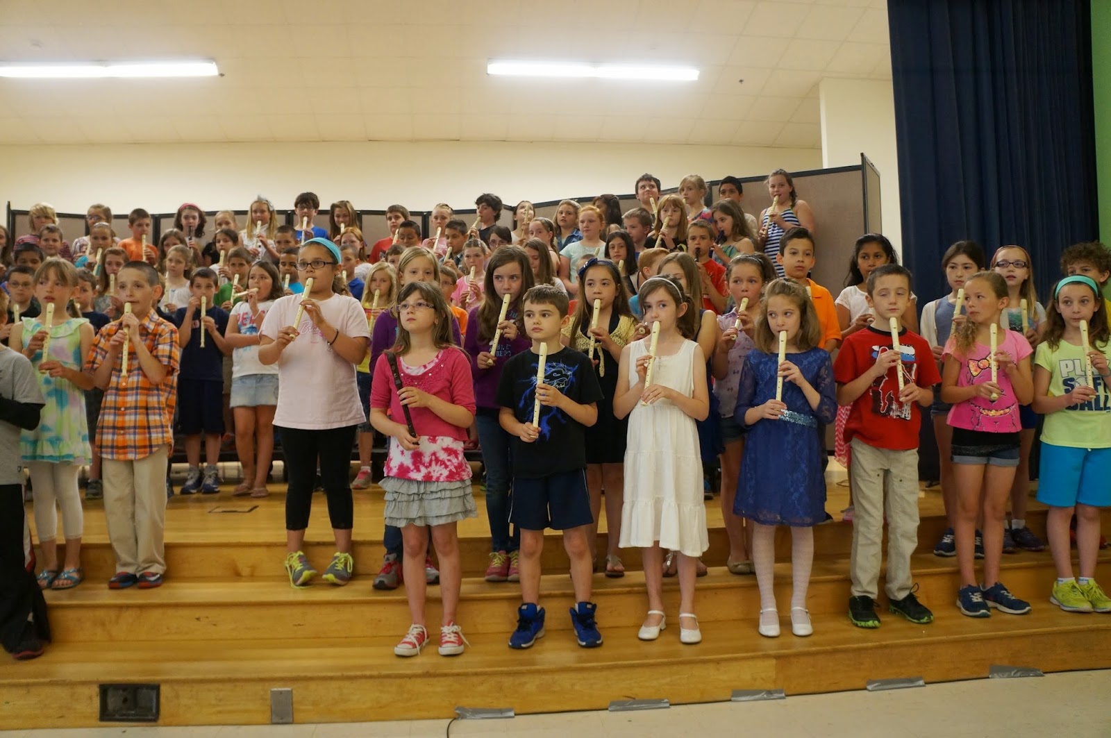 Evan and Lauren's Cool Blog: 6/11/14: School Recorder Concert