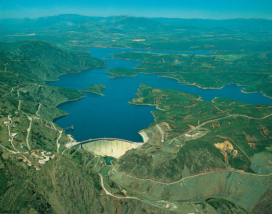 Represa de Prado: Destino Turístico en el Tolima