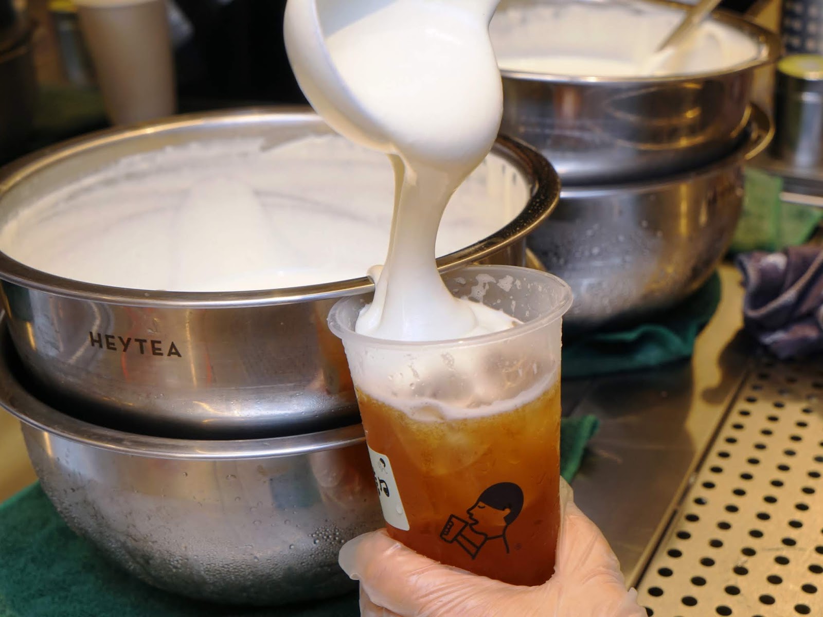 PinkyPiggu: HEYTEA 喜茶 @ ION Orchard ~ China's Most Popular Tea Has ...