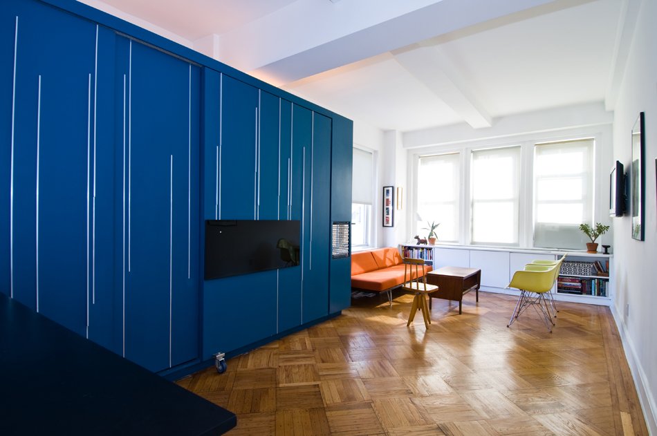 avant garde design: interior trend: color blocking.