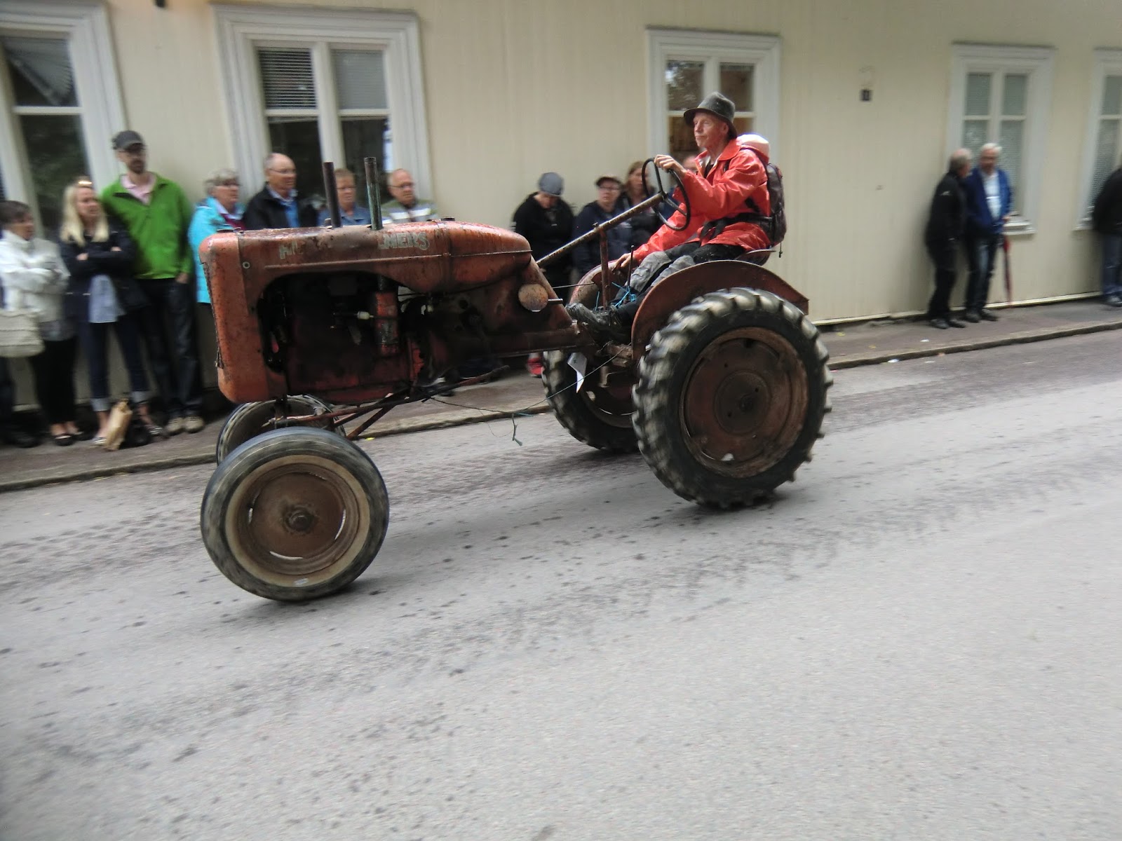 BITTERPITTEN: Gamla traktorer