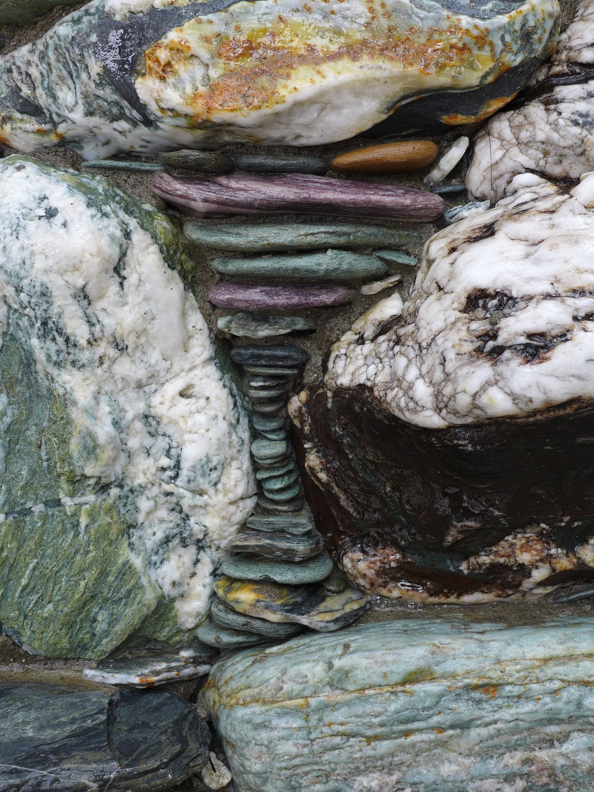 Jeffrey Bale's World of Gardens: The Geologic Wall