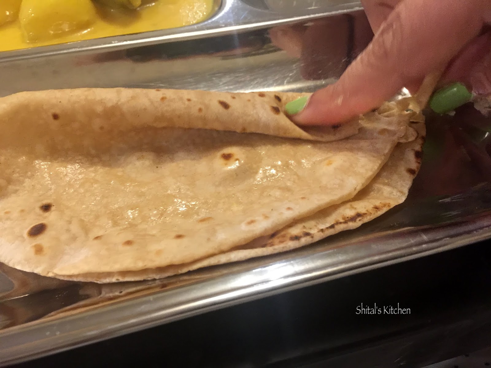 Shital's-Kitchen: Phulka Roti
