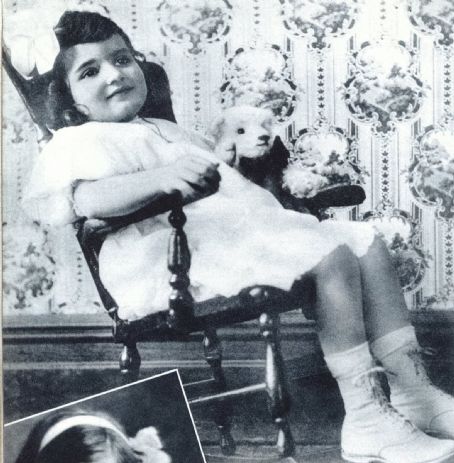 Claudette Colbert - So Proudly I Hail - Silver Scenes - A Blog for ...