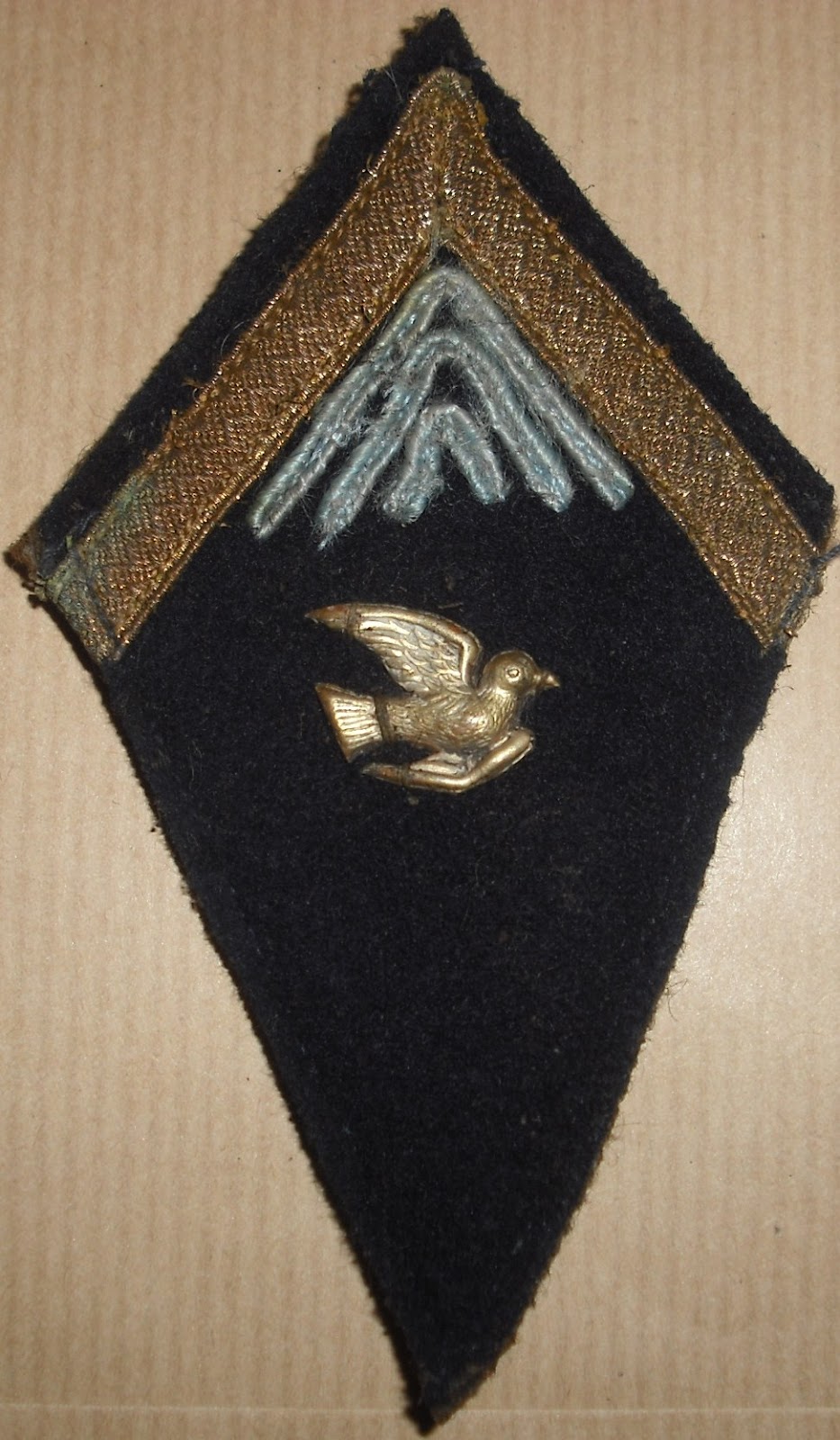 insignes_écussons_tissu_traditions_militaires