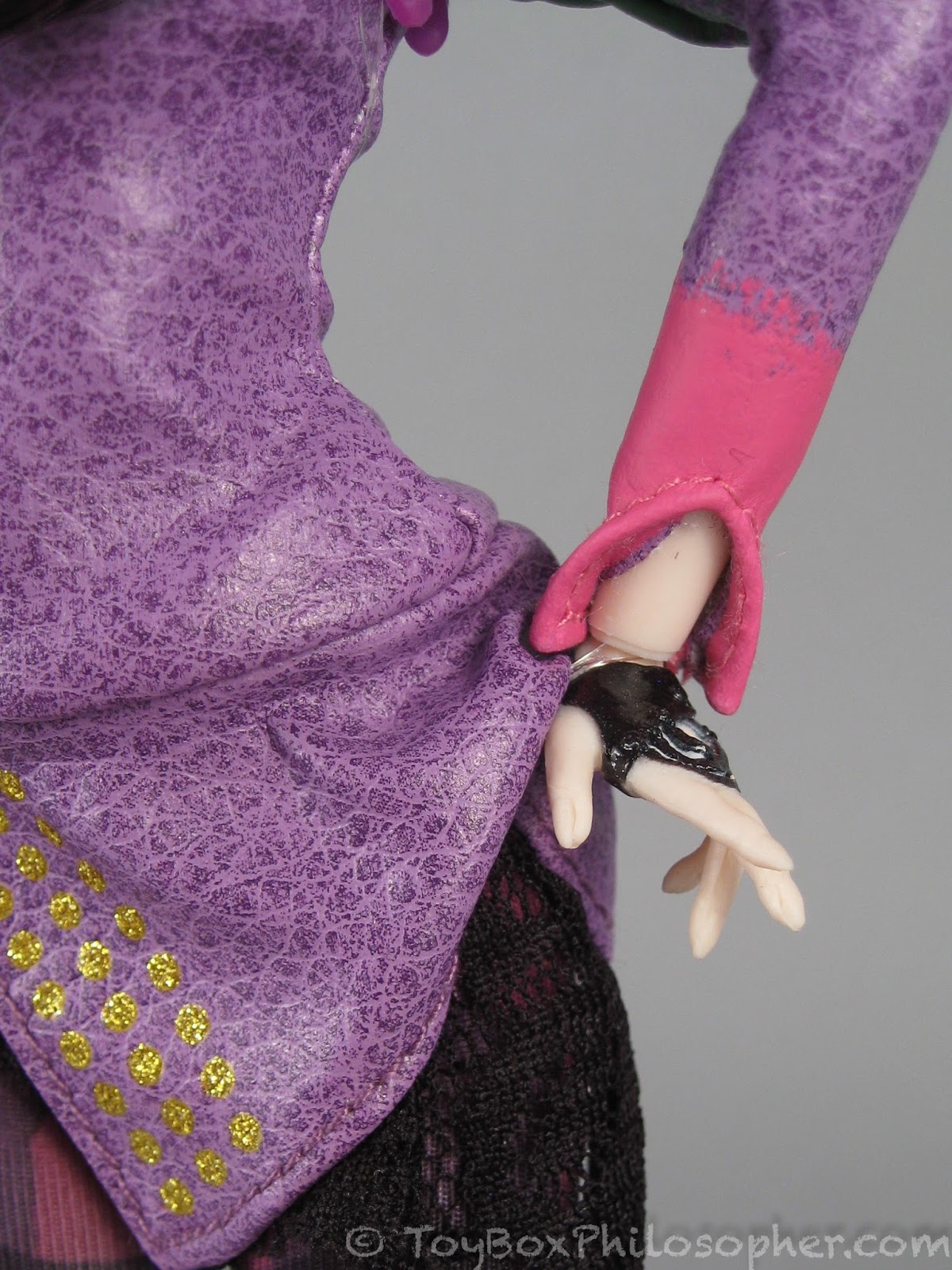 Disney Descendants "Signature Mal" Doll by Hasbro | The Toy Box Philosopher