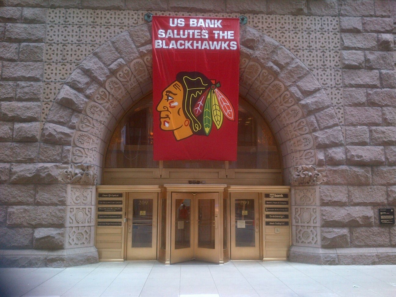 Flag Story: Blackhawks win 2015 Stanley Cup! - FlagRunners
