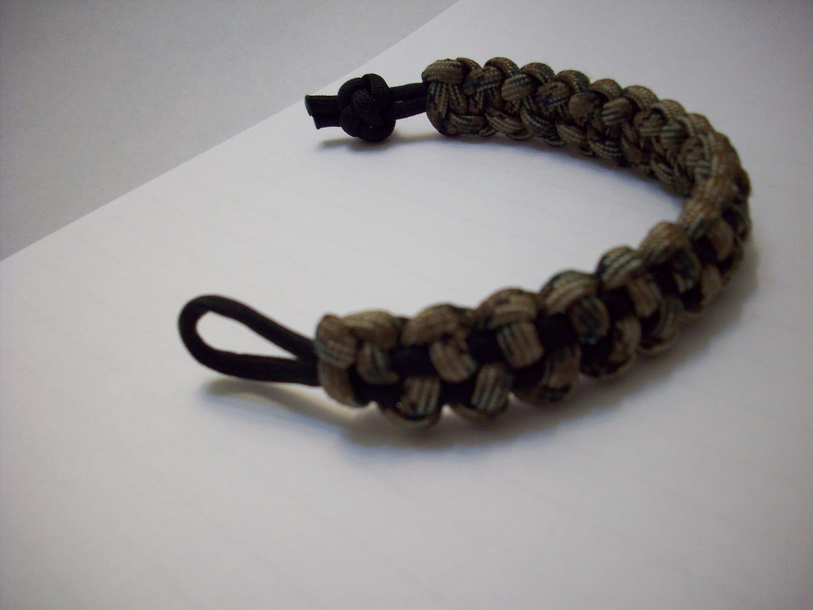 A Paracord Man Project: Stitched Solomon Bar