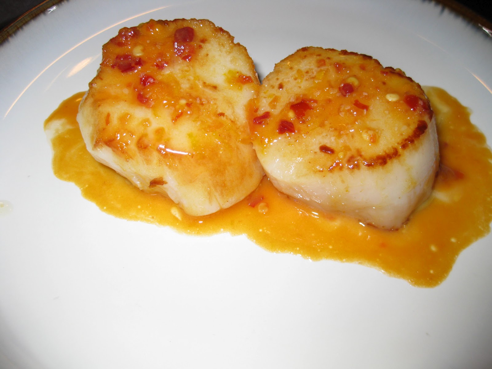 She Dines by Design: Scallops with Spicy Orange Sauce