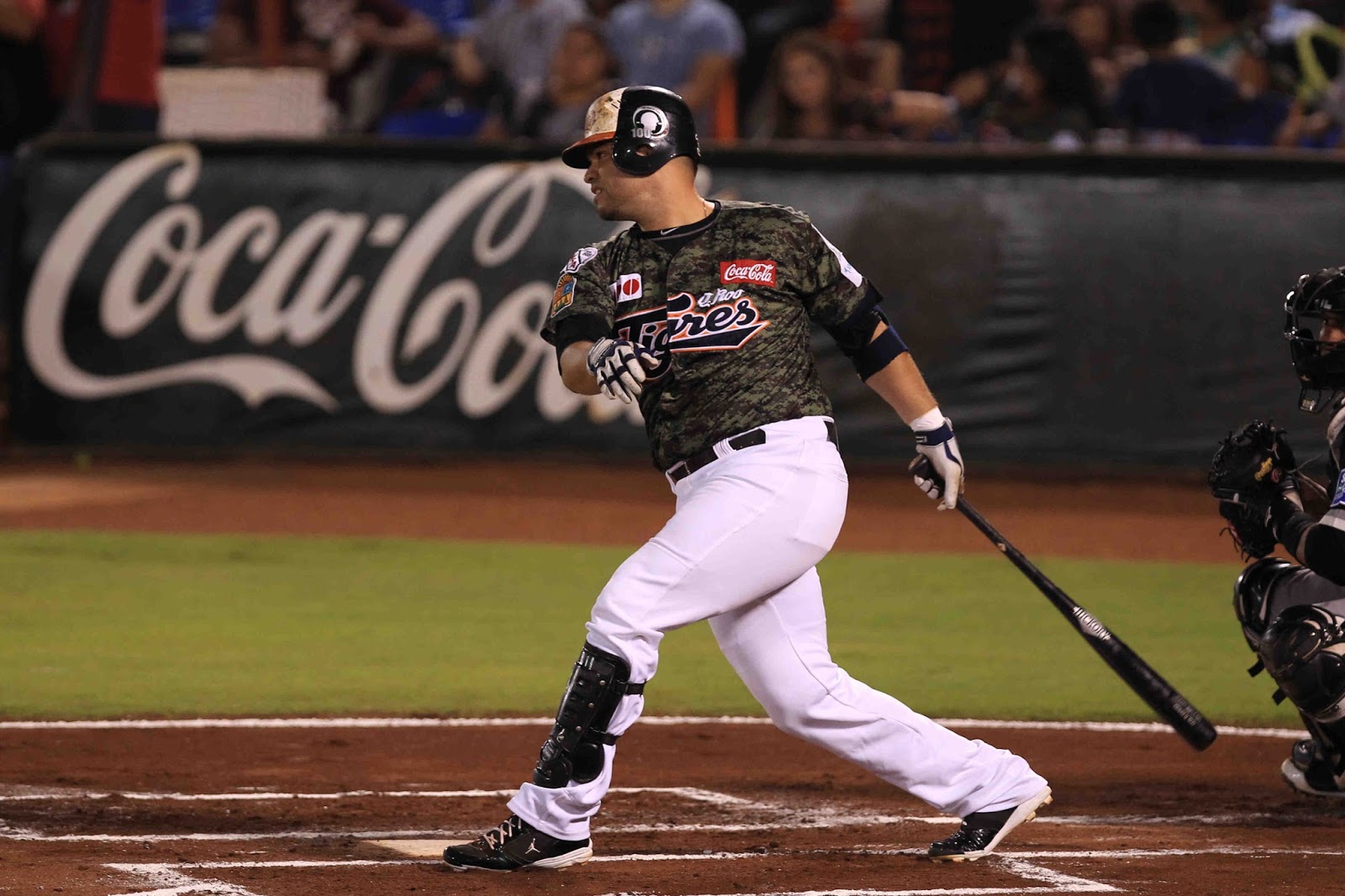 BEISBOL CAMPECHANO: * TIGRES LE DA UN ZARPASO A LOS GUERREROS 7-6