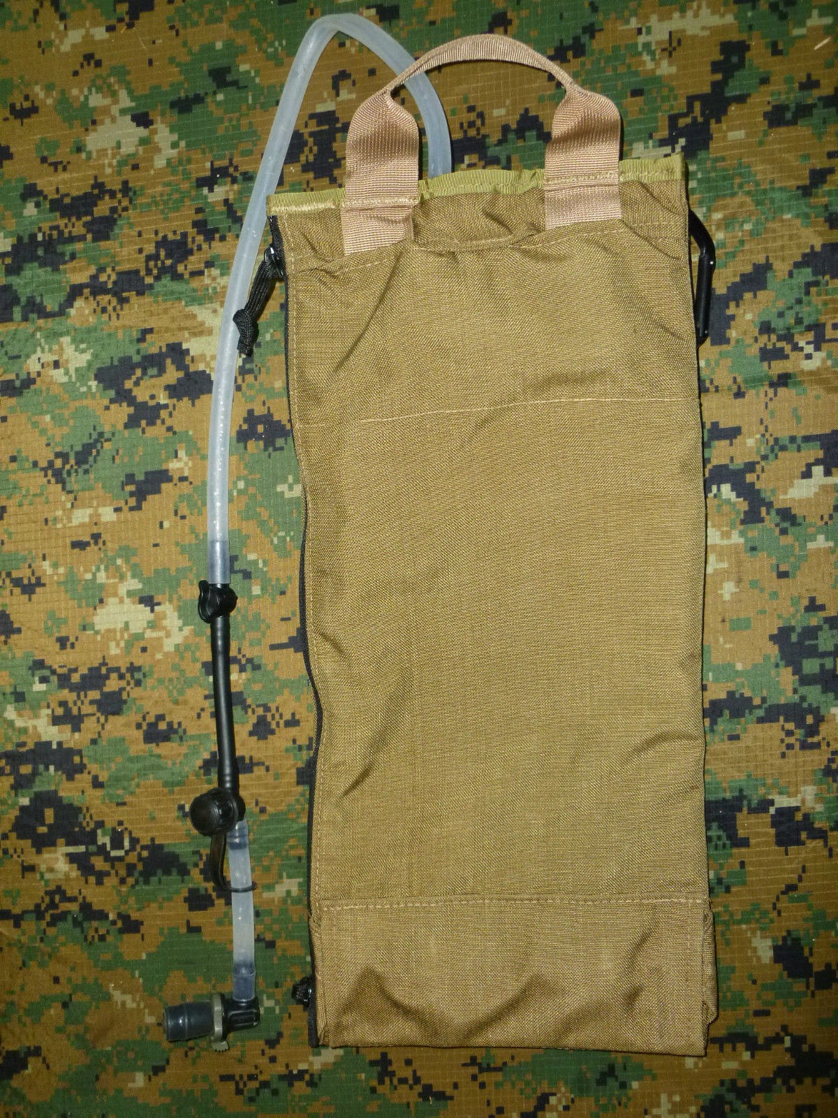 Webbingbabel: Coyote Tan USMC Nalgene Experimental Water Pack & Bladder