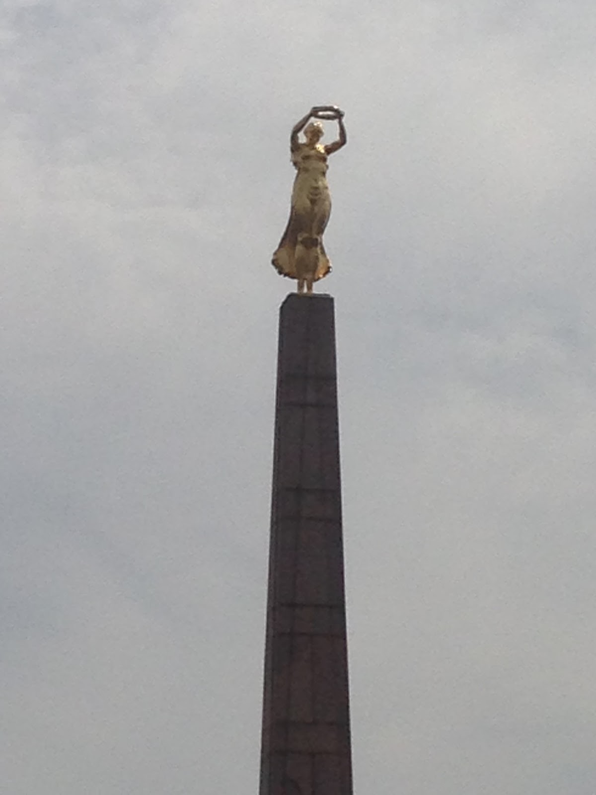 Life in Luxembourg and beyond: Gelle Fra - The Golden Lady