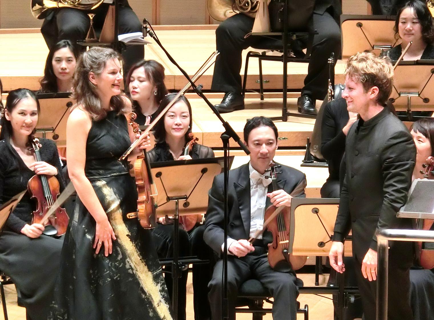 pianomania: SSO GALA: JANINE JANSEN / Singapore Symphony Orchestra / Review