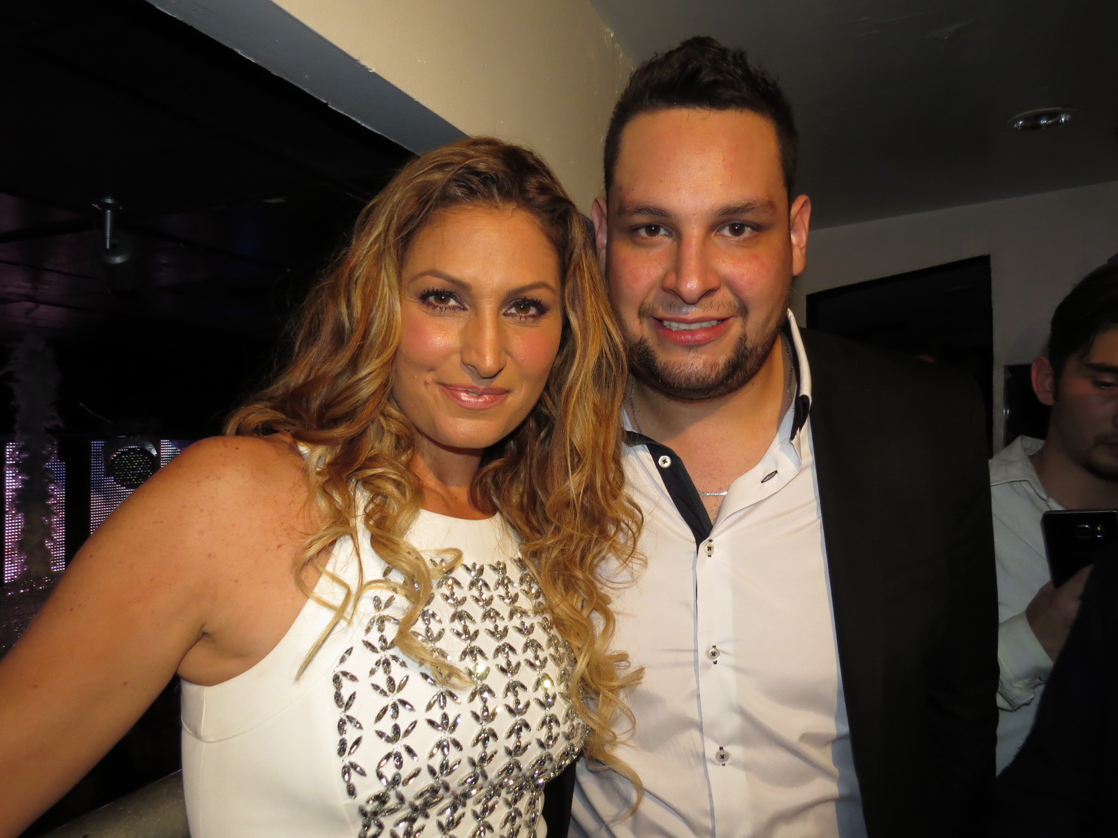 somos el espectador: ANNETTE CUBURU LA ALEGRIA DE UN AÑO NUEVO