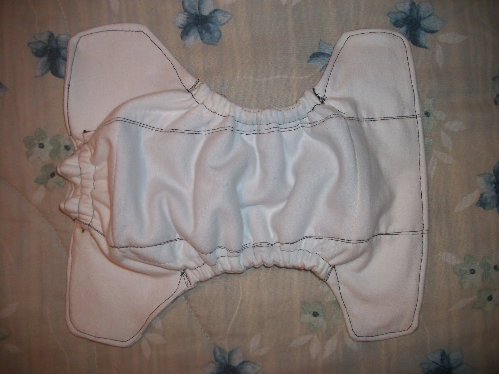 Simple Diaper-Sewing Tutorials: Amazon Contour Fitted Diaper #1