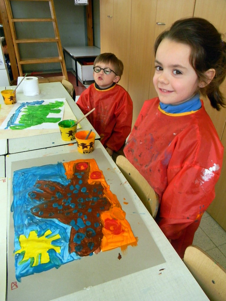 3de kleuterklas - Sint-Lodewijk: SCHILDEREN MET TEMPERA - VERF