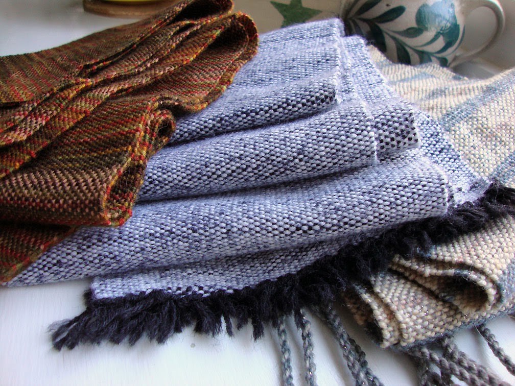 Moonraker Lampwerks: FA LA LA LAaaaAAaaaa!