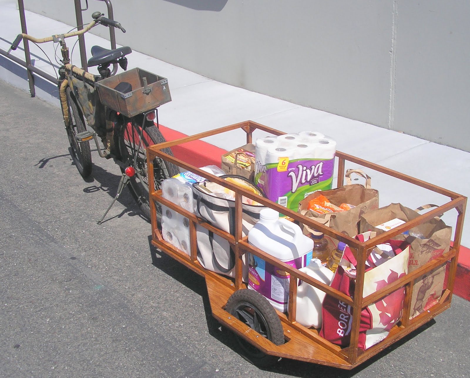 F L A S H B L O G: Truckin' Like the Do Da Man