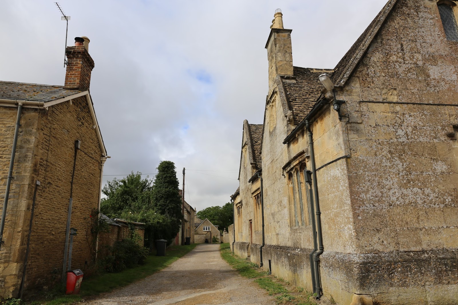 Sweet Southern Days: Visiting Downton Abbey Village - Bampton, England