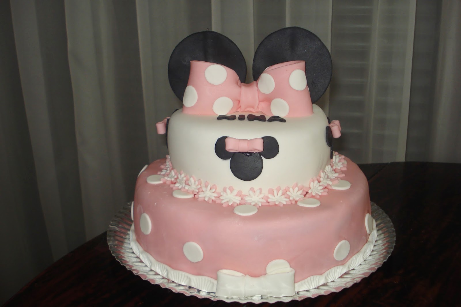 Mundo dos Doces: Bolo lindo da minnie